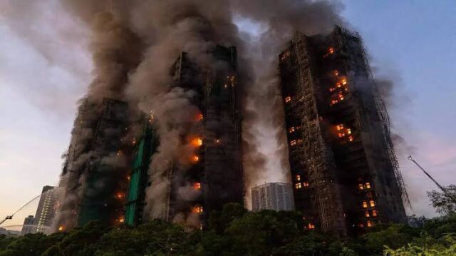 Hong Kong high-rise complex fire kills at least 128, blast ‘largely put ...